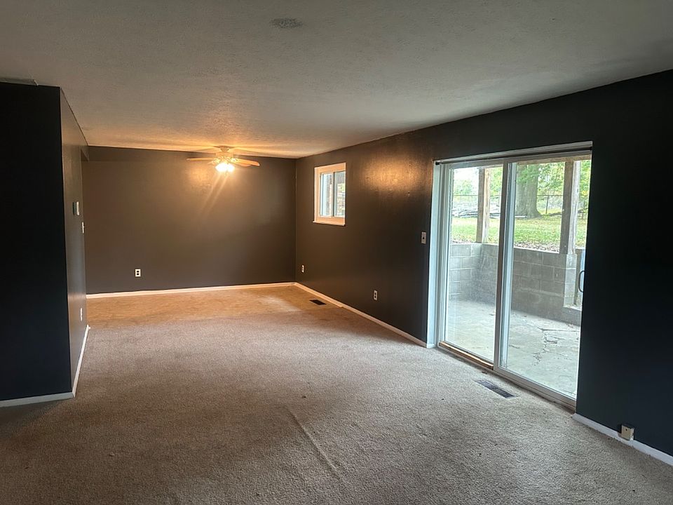 1525 Stewart Cir NW #15252, Warren, OH 44485 | Zillow