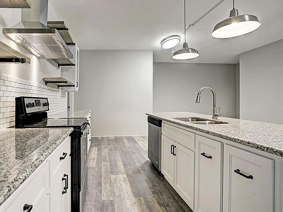 1329 Nicholson St UNIT B, Houston, TX 77008 | Zillow