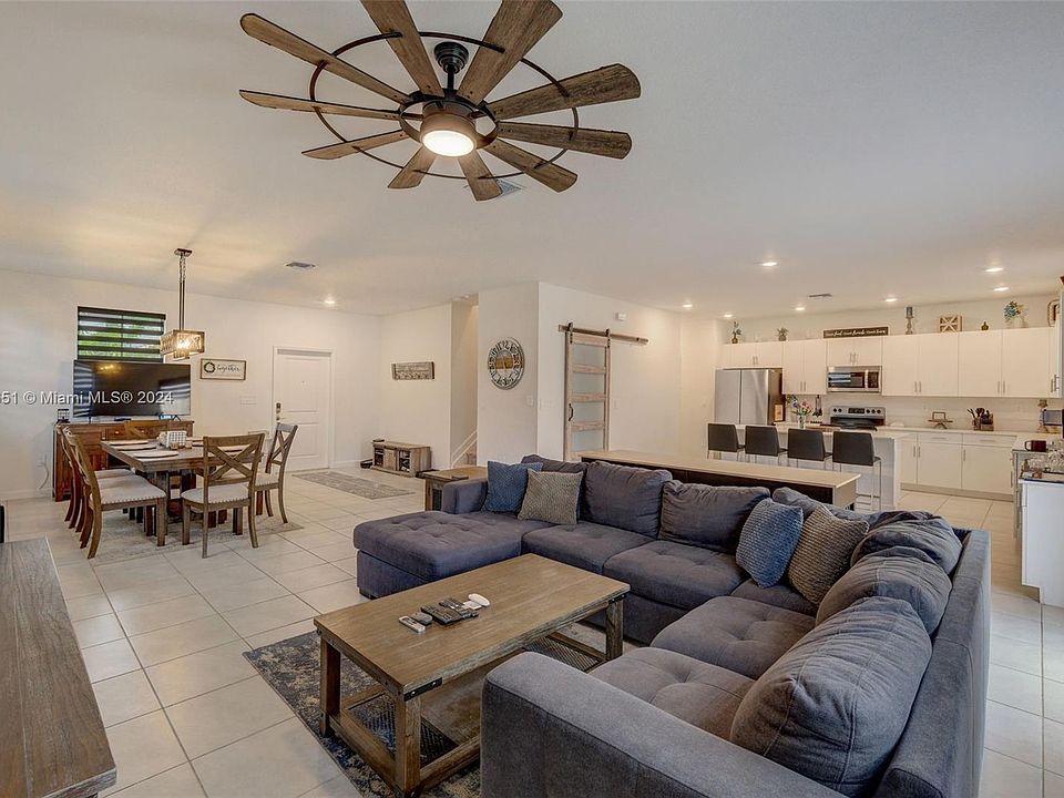 11871 SW 242nd Ter, Homestead, FL 33032 | Zillow