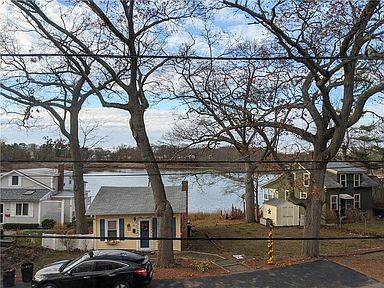44 N Shore Dr, Riverside, RI 02915 | Zillow