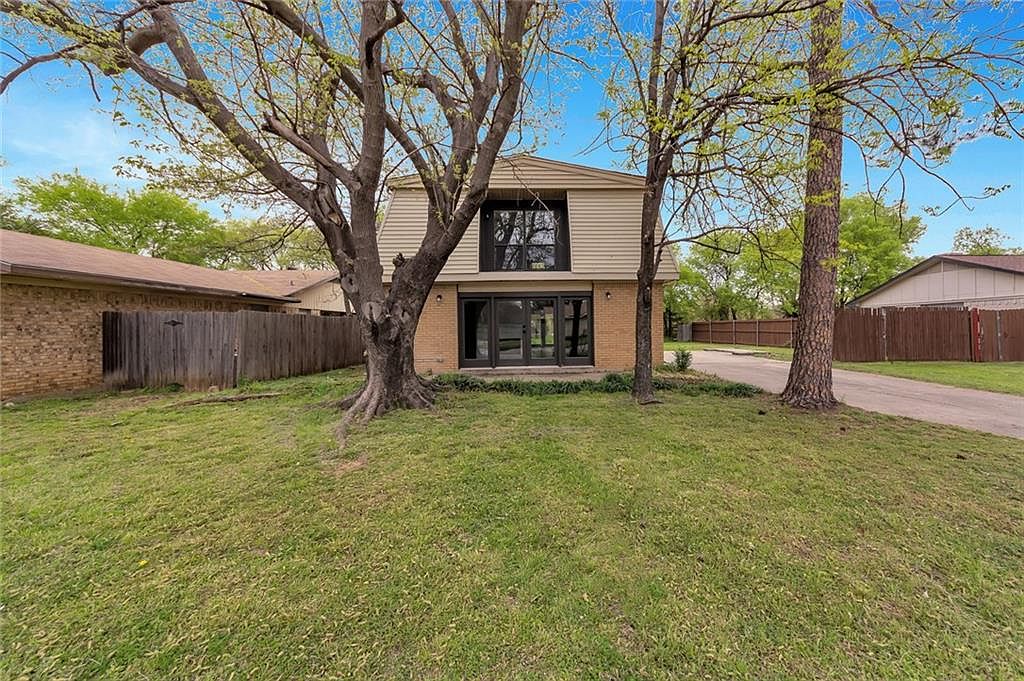 1009 Kings Manor Dr, Lake Dallas, TX 75065 | Zillow