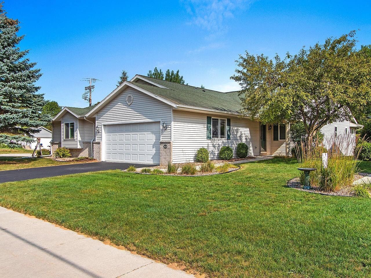 1624 27th STREET, Two Rivers, WI 54241 | Zillow