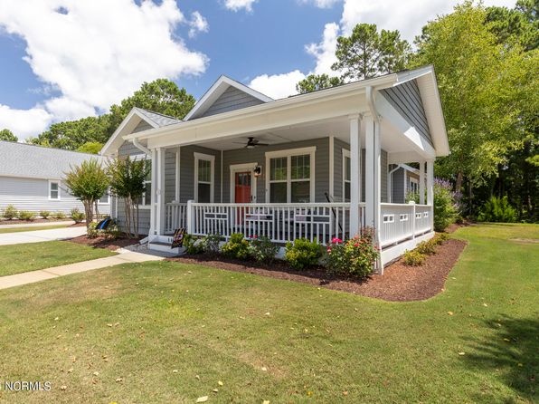 In Summerhouse On Everett Bay A Waterfront Community - Holly Ridge NC ...