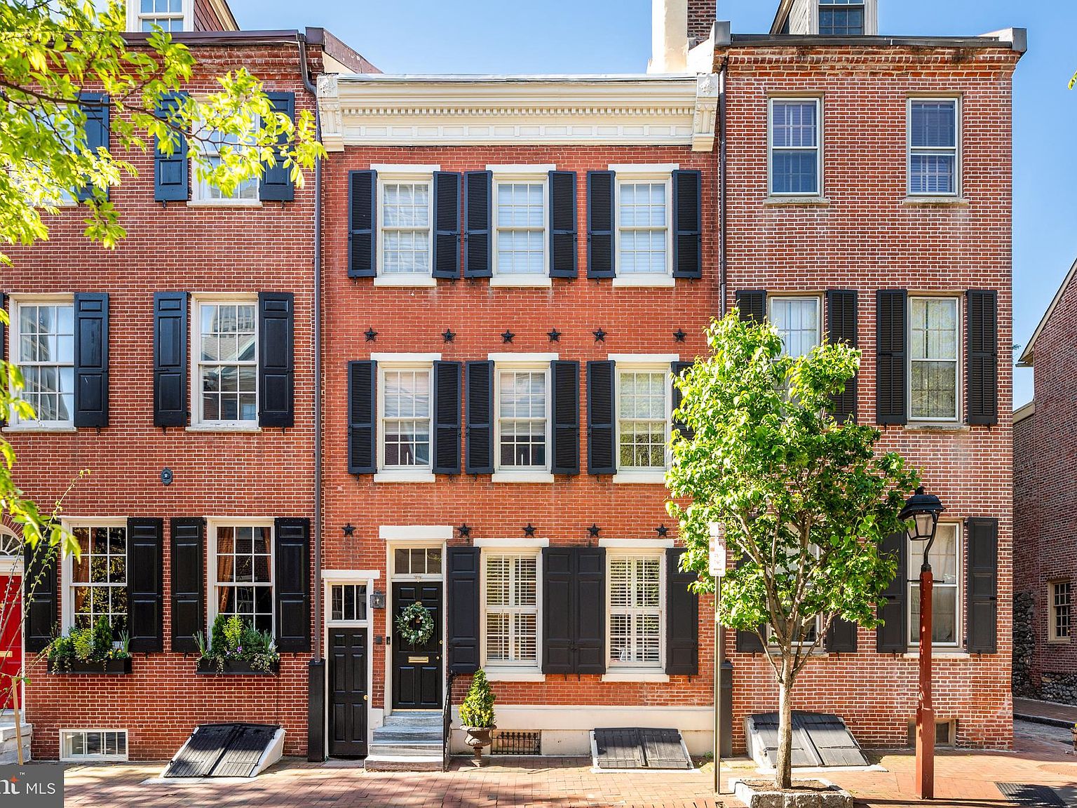 208 Spruce St, Philadelphia, PA 19106 | Zillow