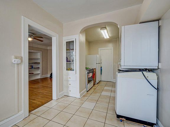 2374 Euclid Heights Blvd # Two Bedroom, Cleveland, OH 44106 | Zillow