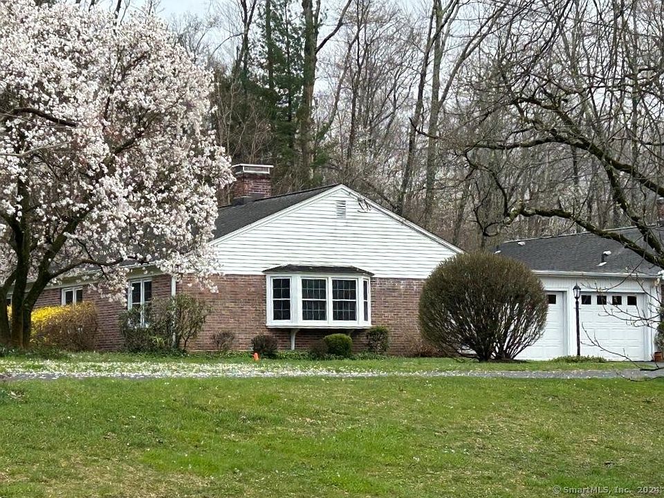 Ledgewood - 3 Lambert Ln Brookfield CT | Zillow