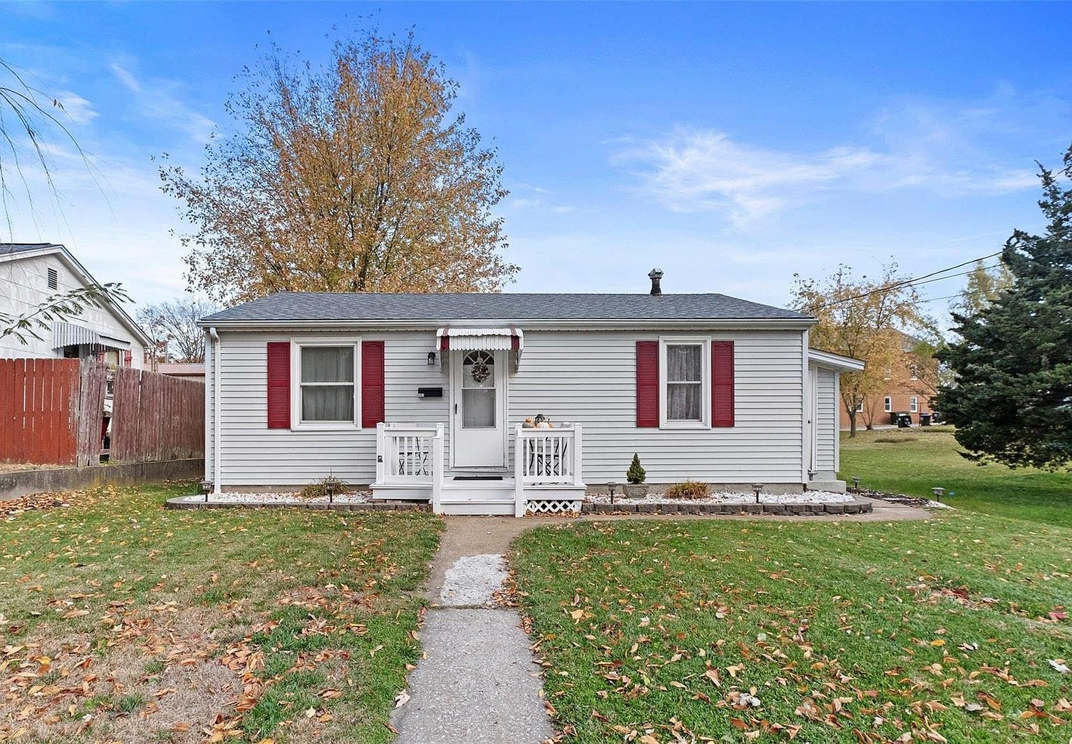 403 Walnut St, Waterloo, IL 62298 | Zillow