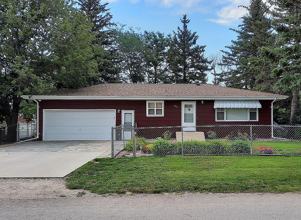 806 4th Ave, Martin, SD 57551 | Zillow