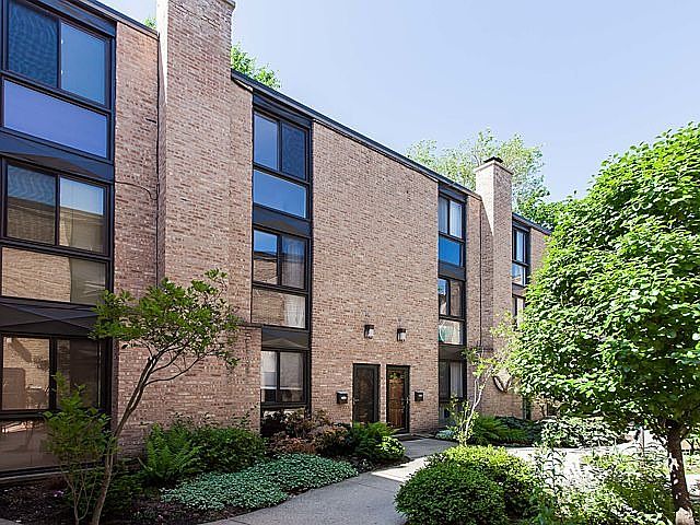 3012 N Waterloo Ct UNIT 7, Chicago, IL 60657 | Zillow