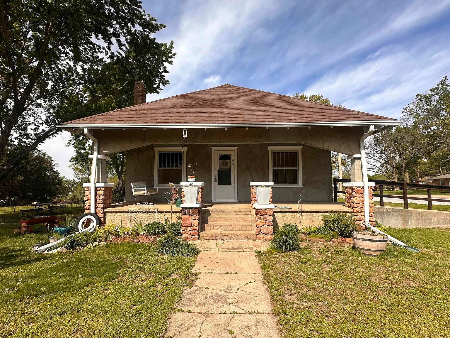 219 N Spaulding St, Endicott, NE 68350 | Zillow