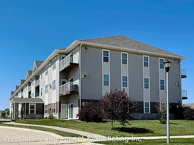 Willow Brooke Lodge Apartments - 3311 8th St NE Minot ND | Zillow