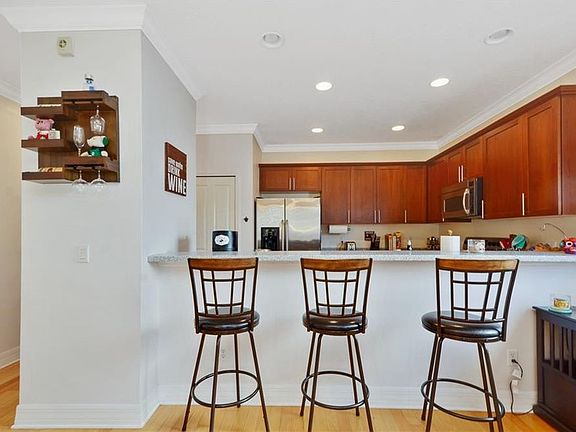 2114 Lucerne Ter #2114, Orlando, FL 32806 | Zillow