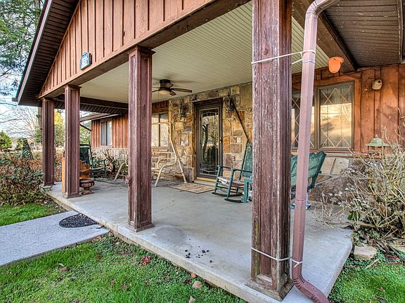 235 Maggie Mack Ln, Sevierville, TN 37862 | Zillow