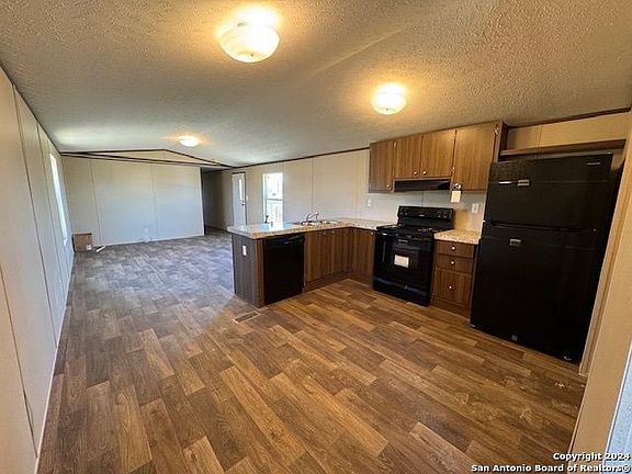 18480 Leal Rd, San Antonio, TX 78221 | Zillow