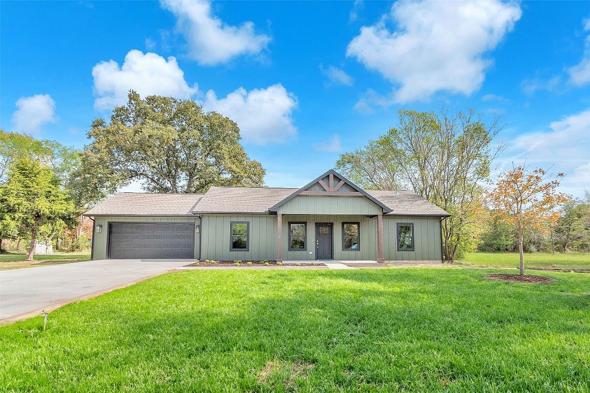 114 Garrett Ln, Gun Barrel City, TX 75156 | Zillow