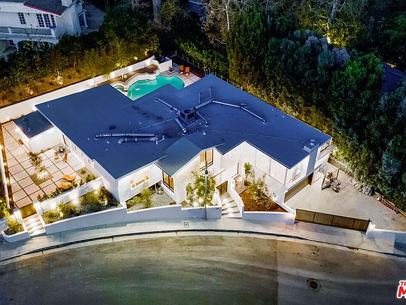 2600 Zorada Dr, Los Angeles, CA 90046 | MLS #23-274161 | Zillow