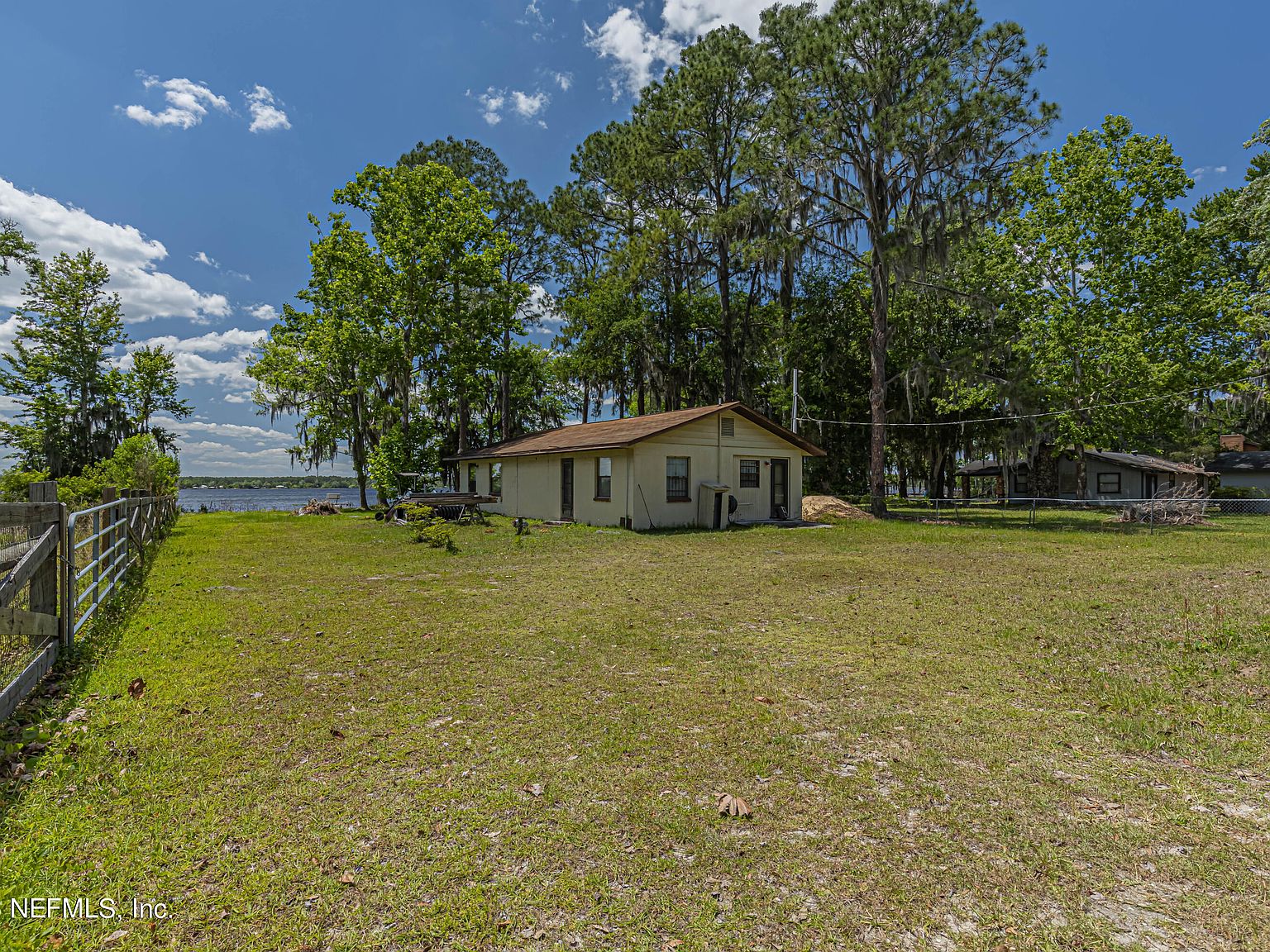 100 FLORA Drive, Florahome, FL 32140 | Zillow