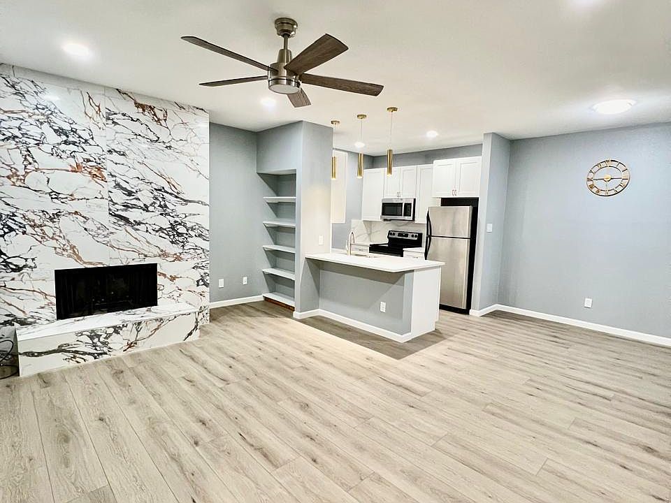 712 Bering Dr APT K, Houston, TX 77057 | Zillow