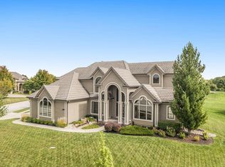 9205 Falcon Ridge Dr, Lenexa, KS 66220 | MLS #2243647 | Zillow
