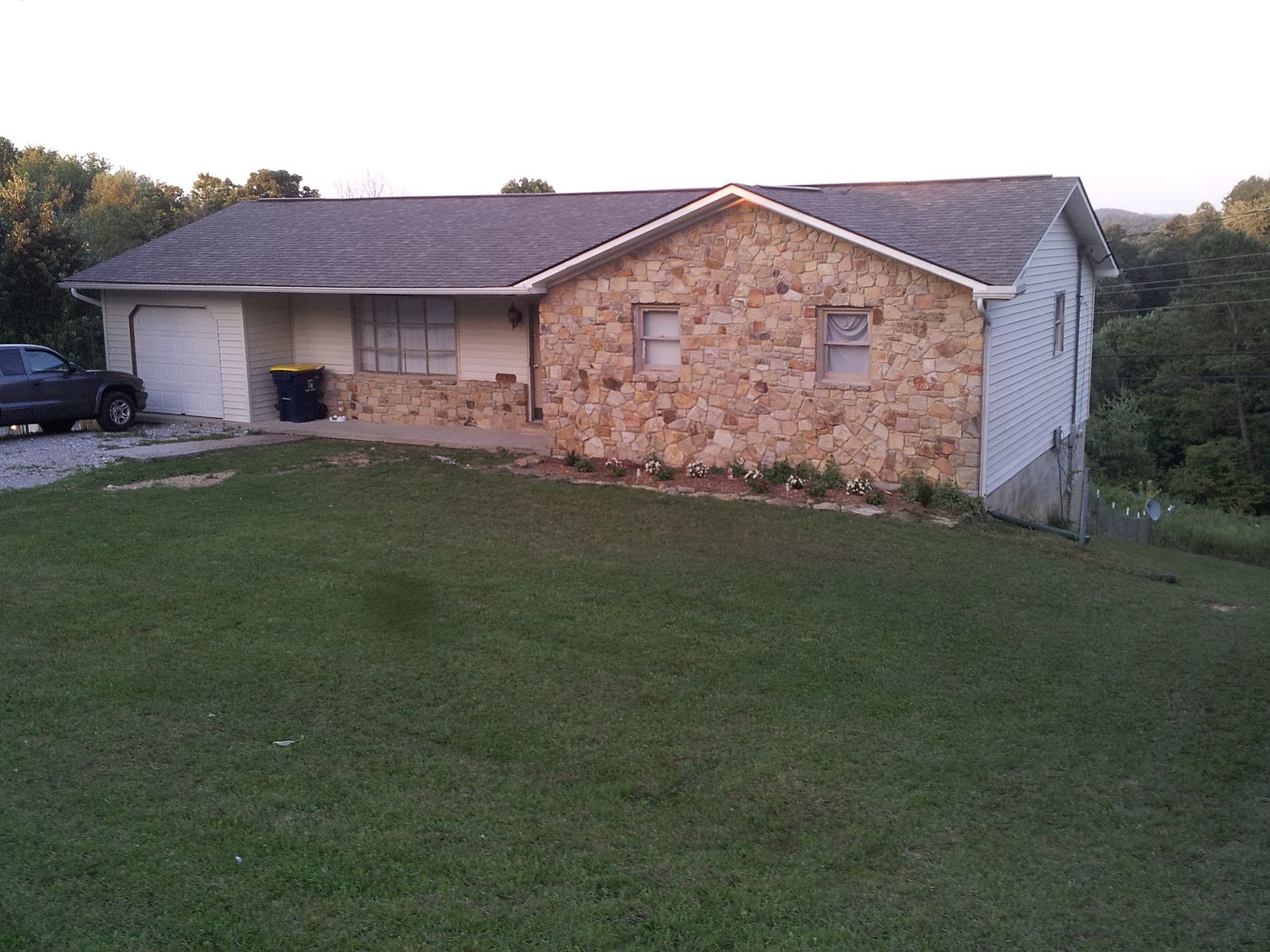 1882 Big Cave Rd, Orlando, KY 40460 | Zillow