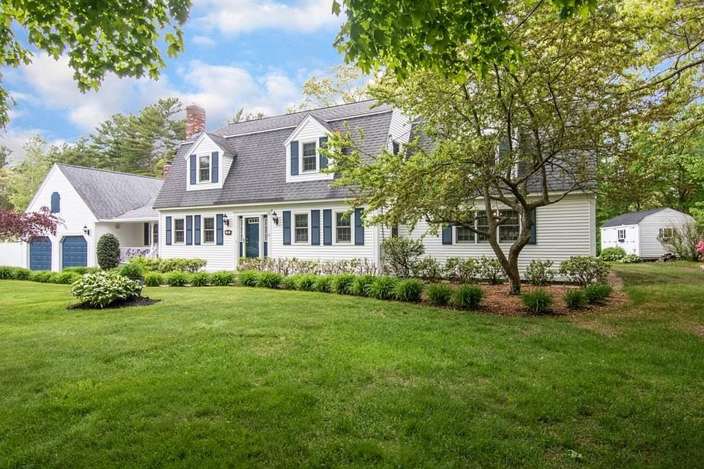 16 Weston St, Carver, MA 02330 | Zillow