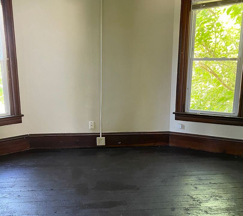 Addison Road 1355 - 1355 Addison Rd Cleveland OH | Zillow