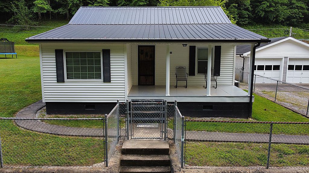 356 Henpen Br, Melvin, KY 41650 | Zillow