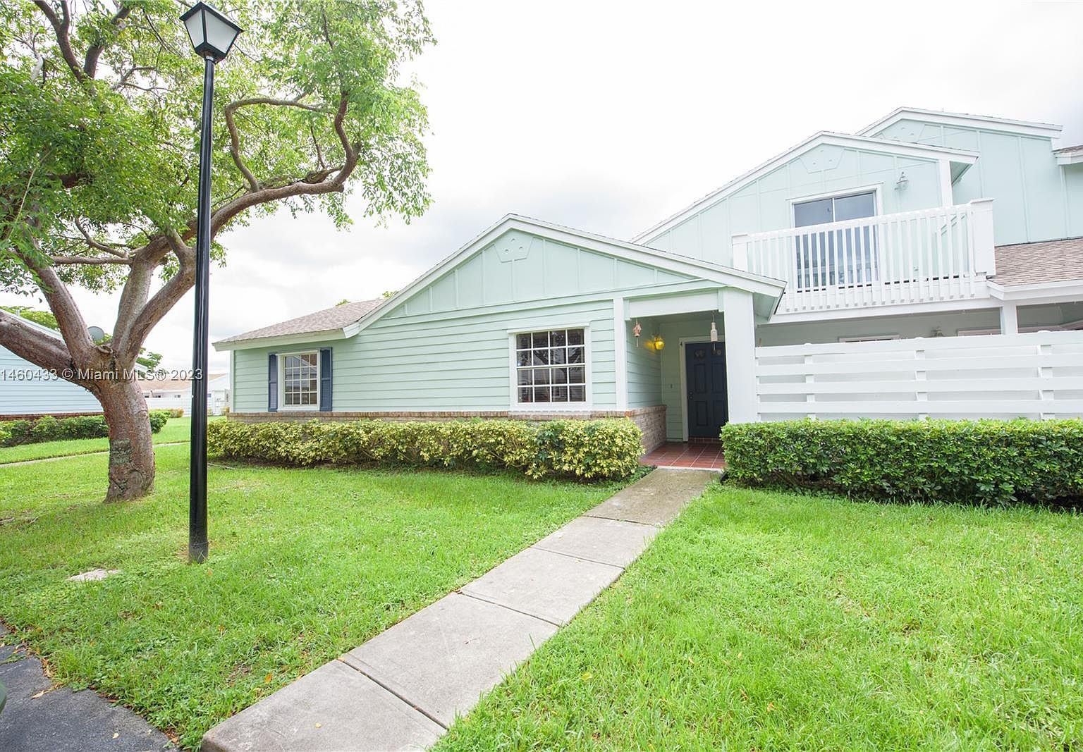 13814 SW 149th Circle Ln APT 4-62, Miami, FL 33186 | Zillow