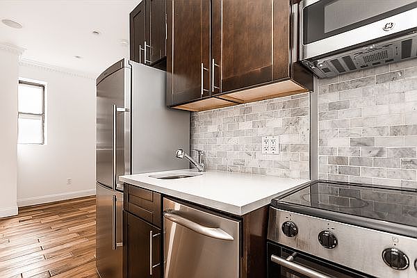 100 Christopher St #5F, New York, NY 10014 | Zillow