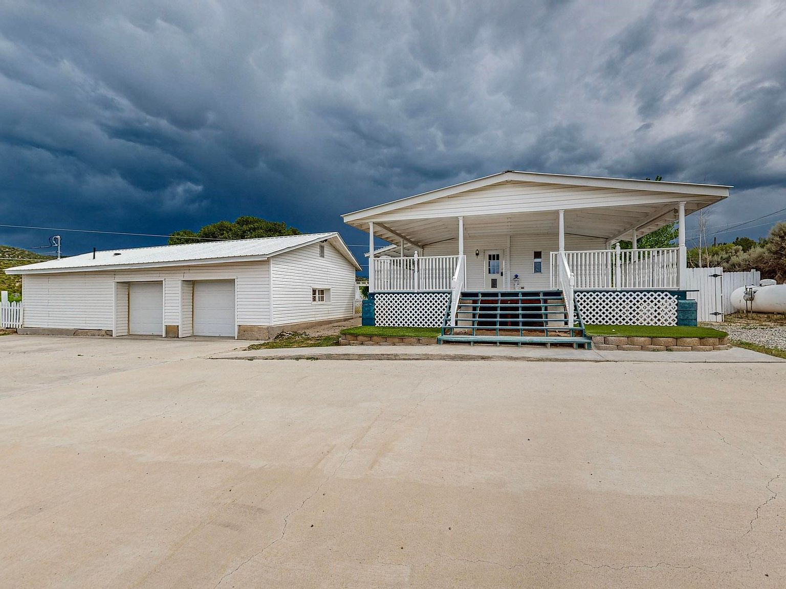 532 County Road 69, Dixon, NM 87527 | MLS #202403172 | Zillow