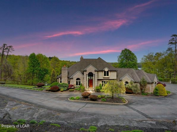 Dallas PA Real Estate - Dallas PA Homes For Sale | Zillow