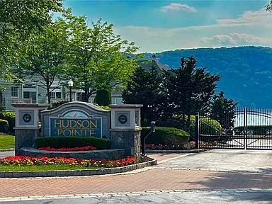 146 Hudson Pointe Dr Poughkeepsie NY | Zillow