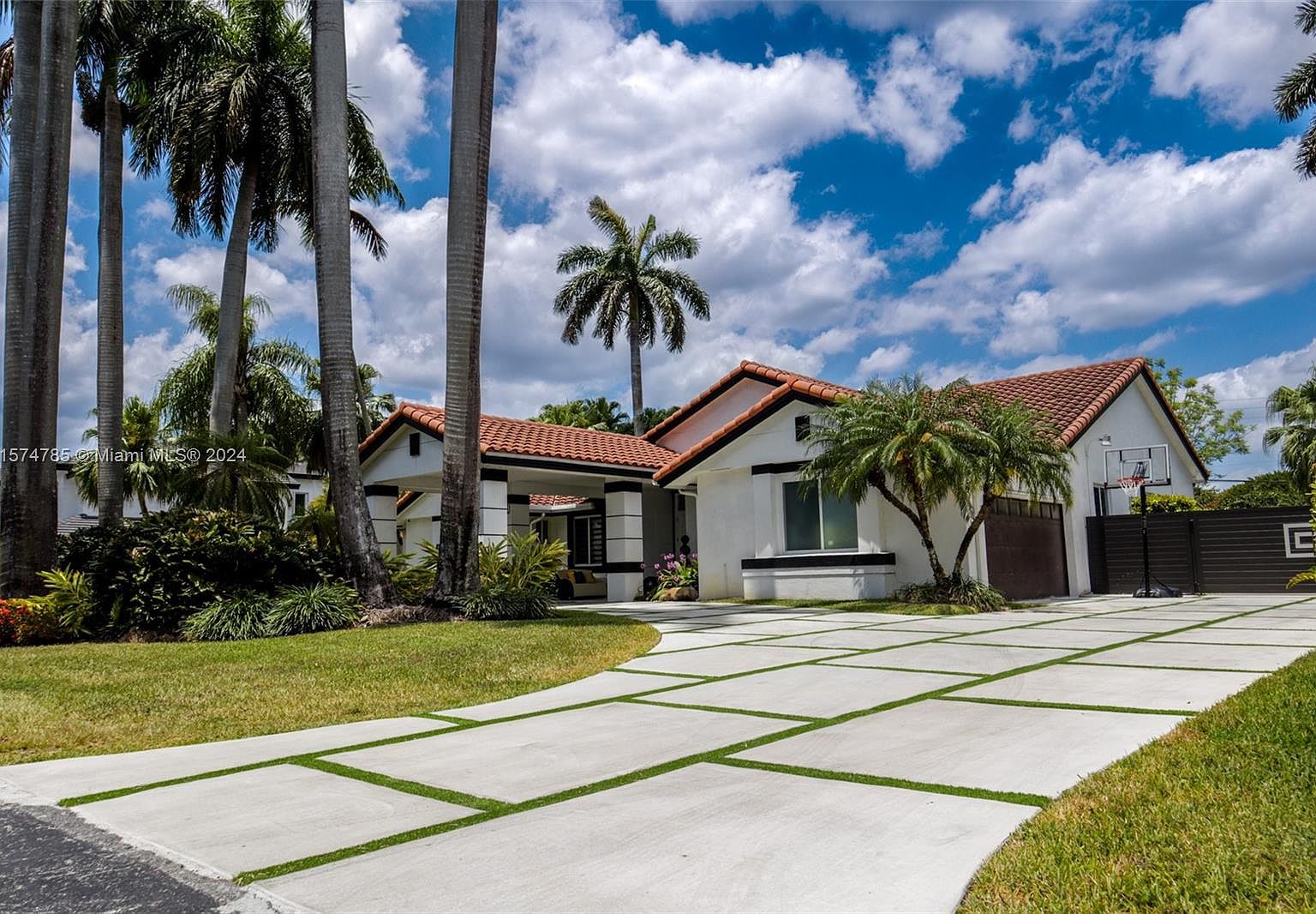 11929 SW 72nd Ter, Miami, FL 33183 | MLS #A11574785 | Zillow