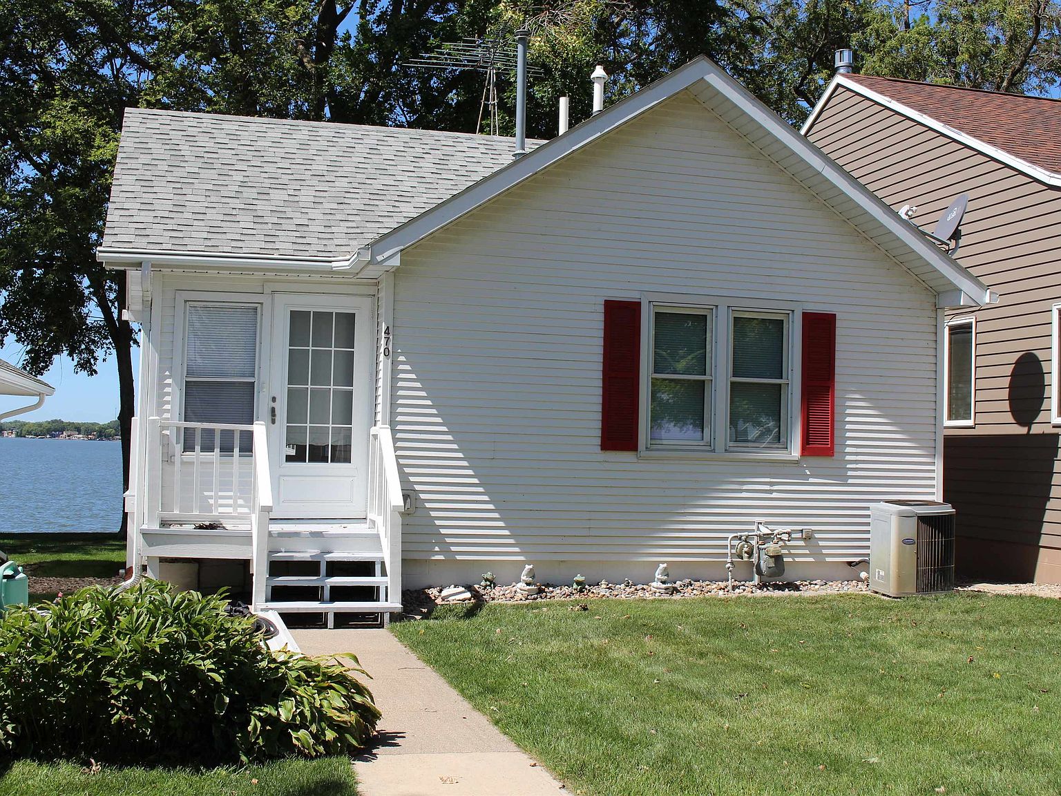 470 Sunset Dr, Lake View, IA 51450 | Zillow