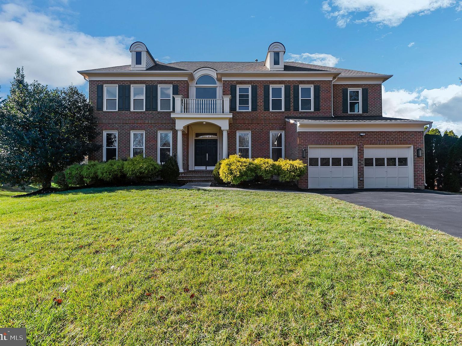 10401 Van Patten Ln, Great Falls, VA 22066 | MLS #VAFX2155364 | Zillow