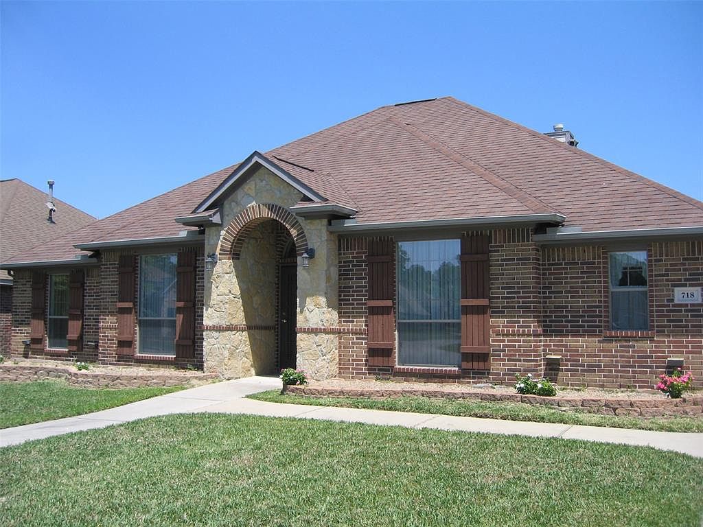 718 Oak Ridge Grove Cir, Spring, TX 77386 | Zillow