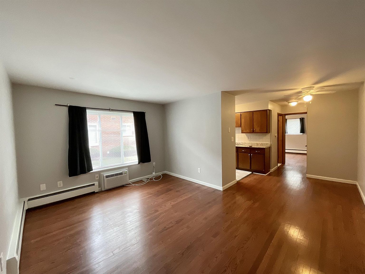 15249 E Nine Mile Rd APT 2, Eastpointe, MI 48021 | Zillow