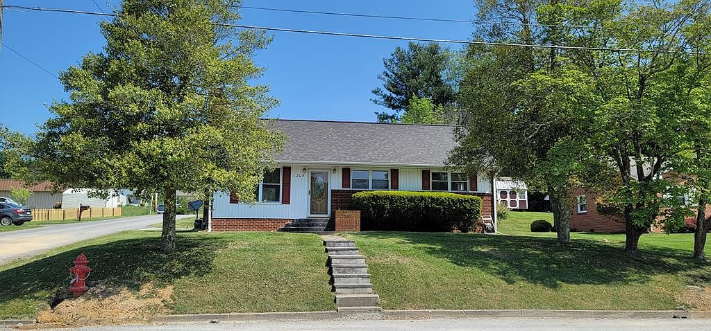 1205 Culbert Dr, Marion, VA 24354 | Zillow