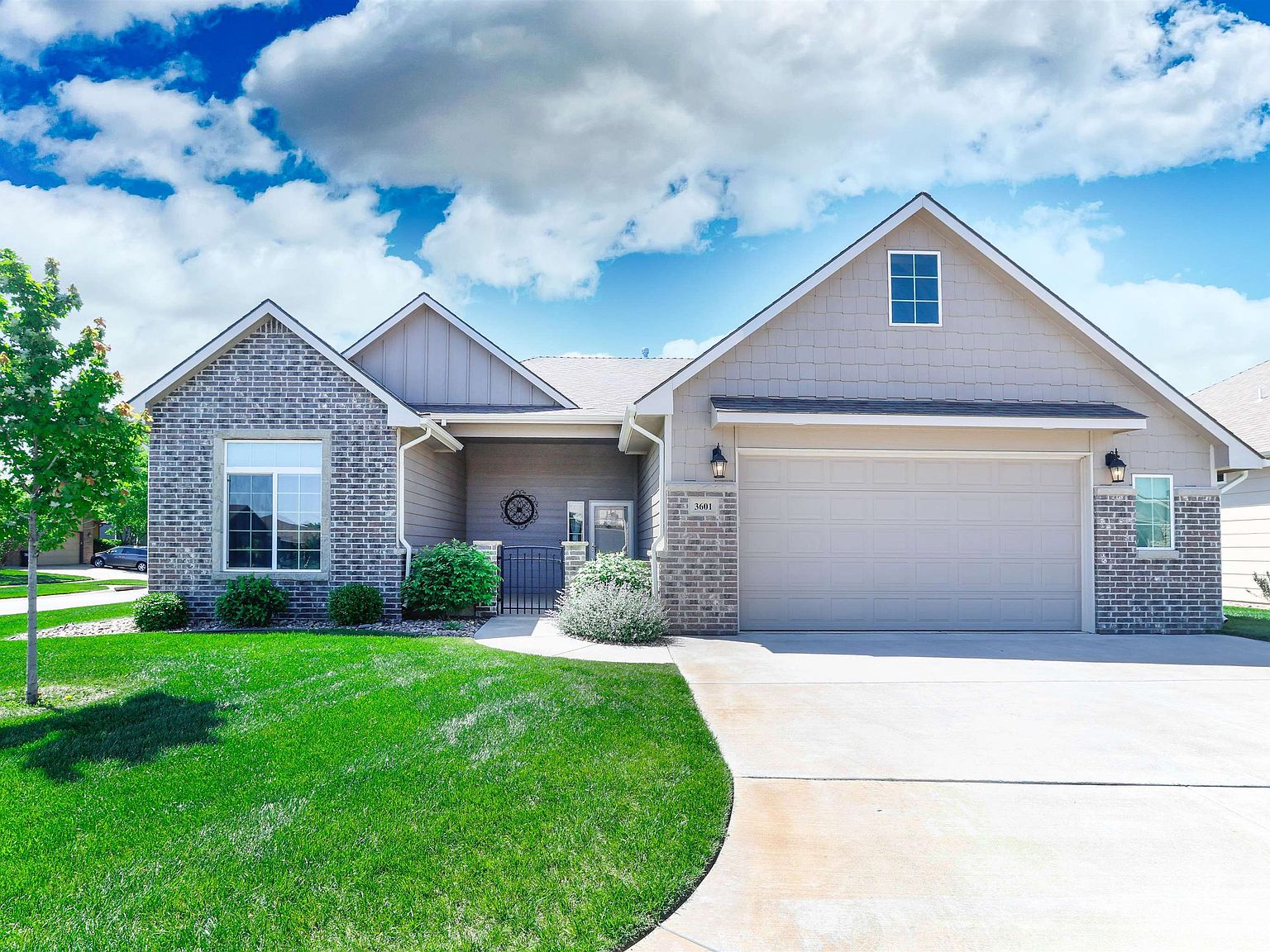 3601 N Lakeway Ct Wichita Ks 67205 Zillow
