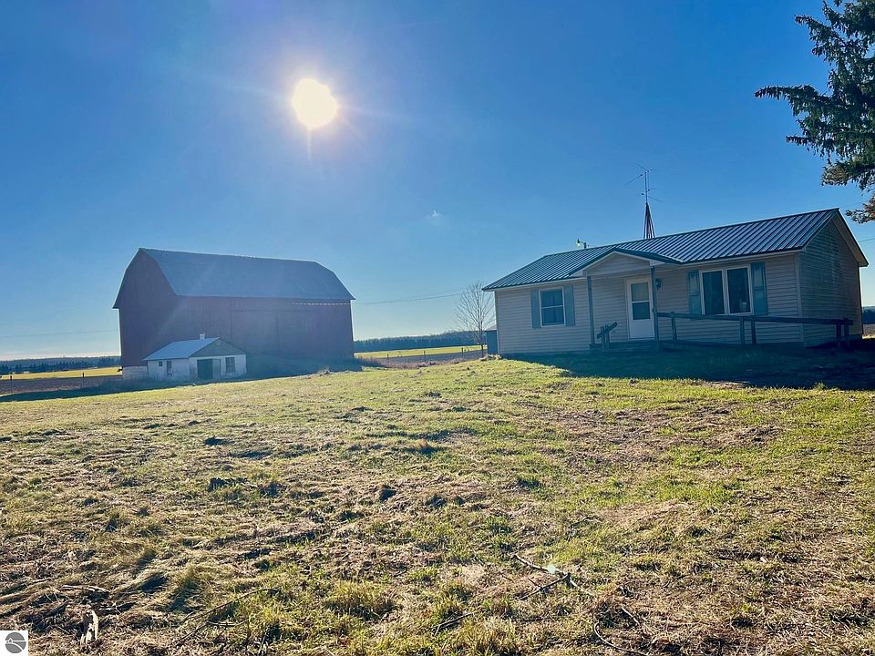 5546 S 25th Rd, Boon, MI 49618 | MLS #1928835 | Zillow