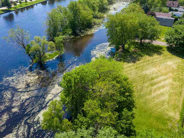 Waterfront - Omro WI Waterfront Homes For Sale - 7 Homes | Zillow