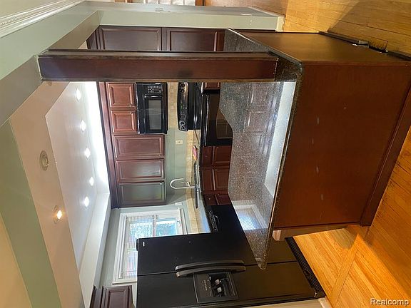 1760 Sheffield Rd, Birmingham, MI 48009 | MLS #20230061183 | Zillow