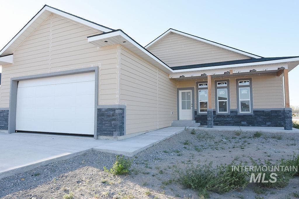 1004 13th St, Rupert, ID 83350 | MLS #98912546 | Zillow