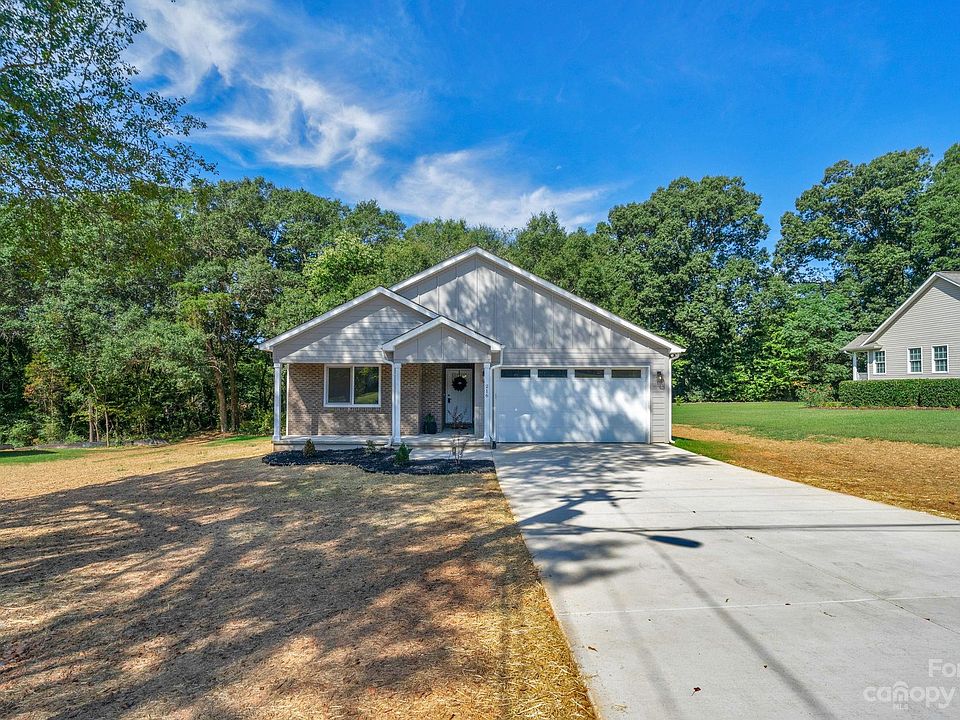 216 Jonas Dr, Lincolnton, NC 28092 | Zillow
