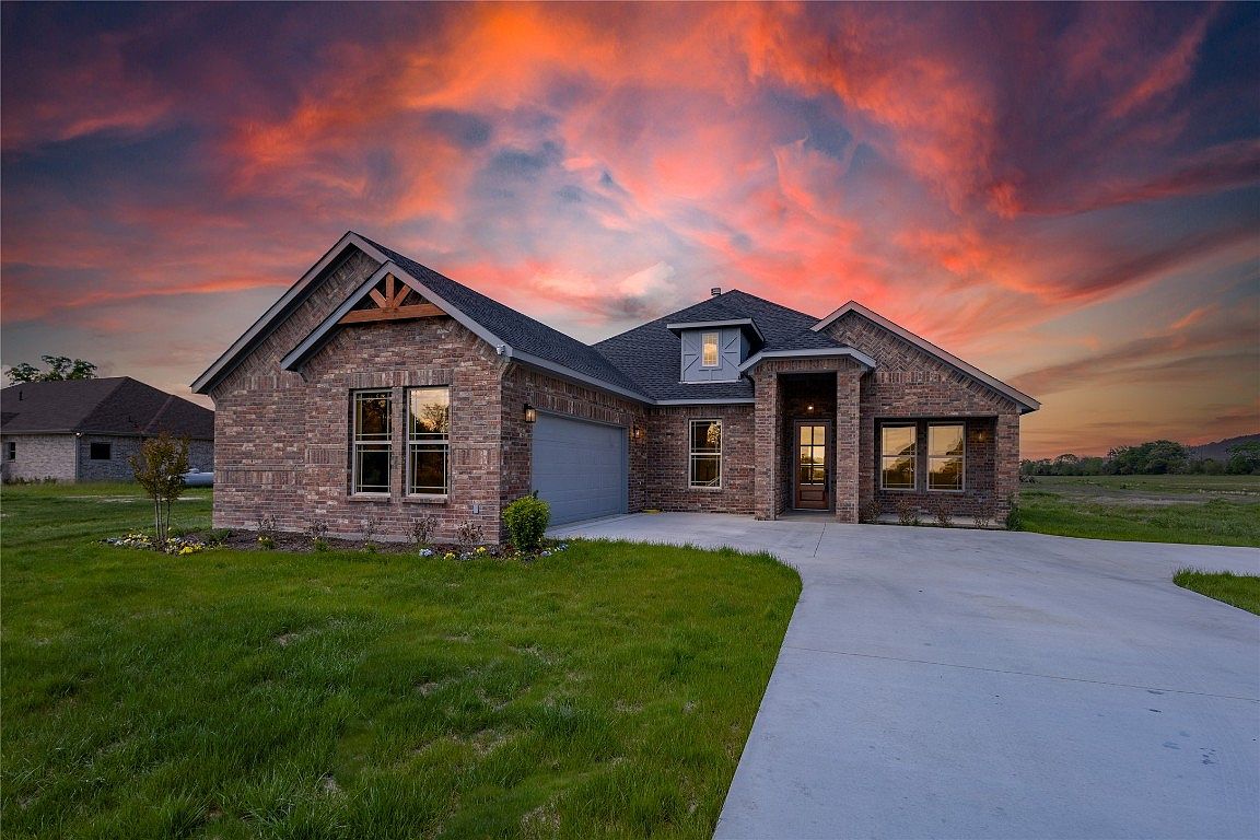 2062 County Road 1612, Alba, TX 75410 | MLS #20577037 | Zillow