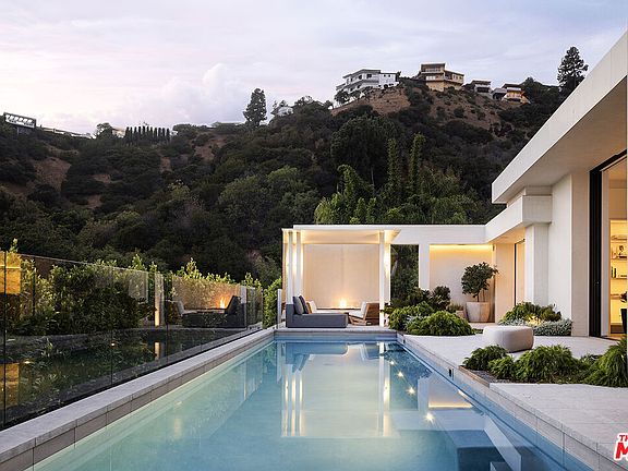 1616 Rising Glen Rd, Los Angeles, CA 90069 | MLS #25-487821 | Zillow