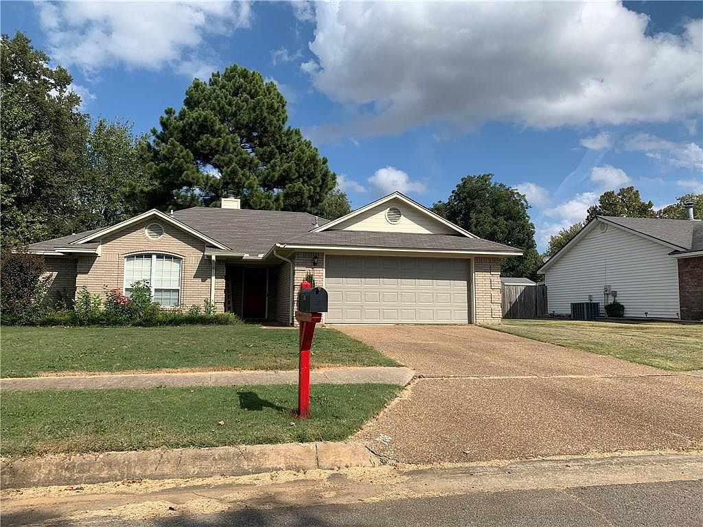 708 J St, Barling, AR 72923 | Zillow