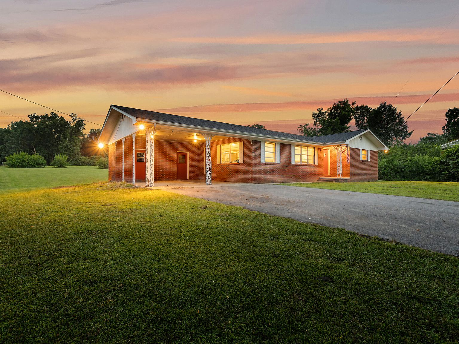 137 Scenic Hill Dr, Spring City, TN 37381 | Zillow