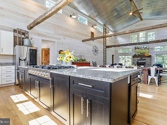 13974 Brown Rd, Smithsburg, MD 21783 | MLS #MDFR2025780 | Zillow