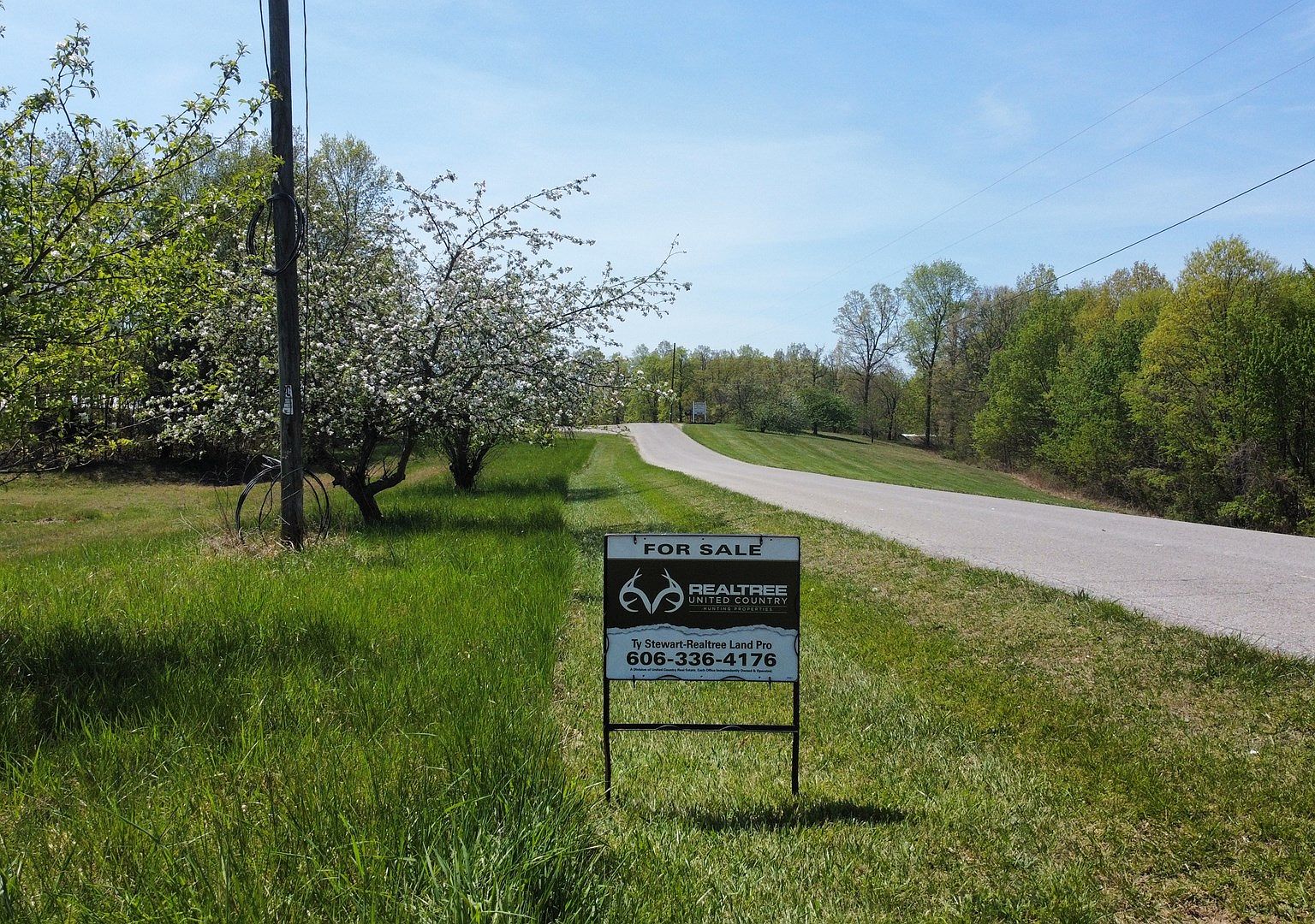 1216 Spring Rd, Wallingford, KY 41093 | Zillow